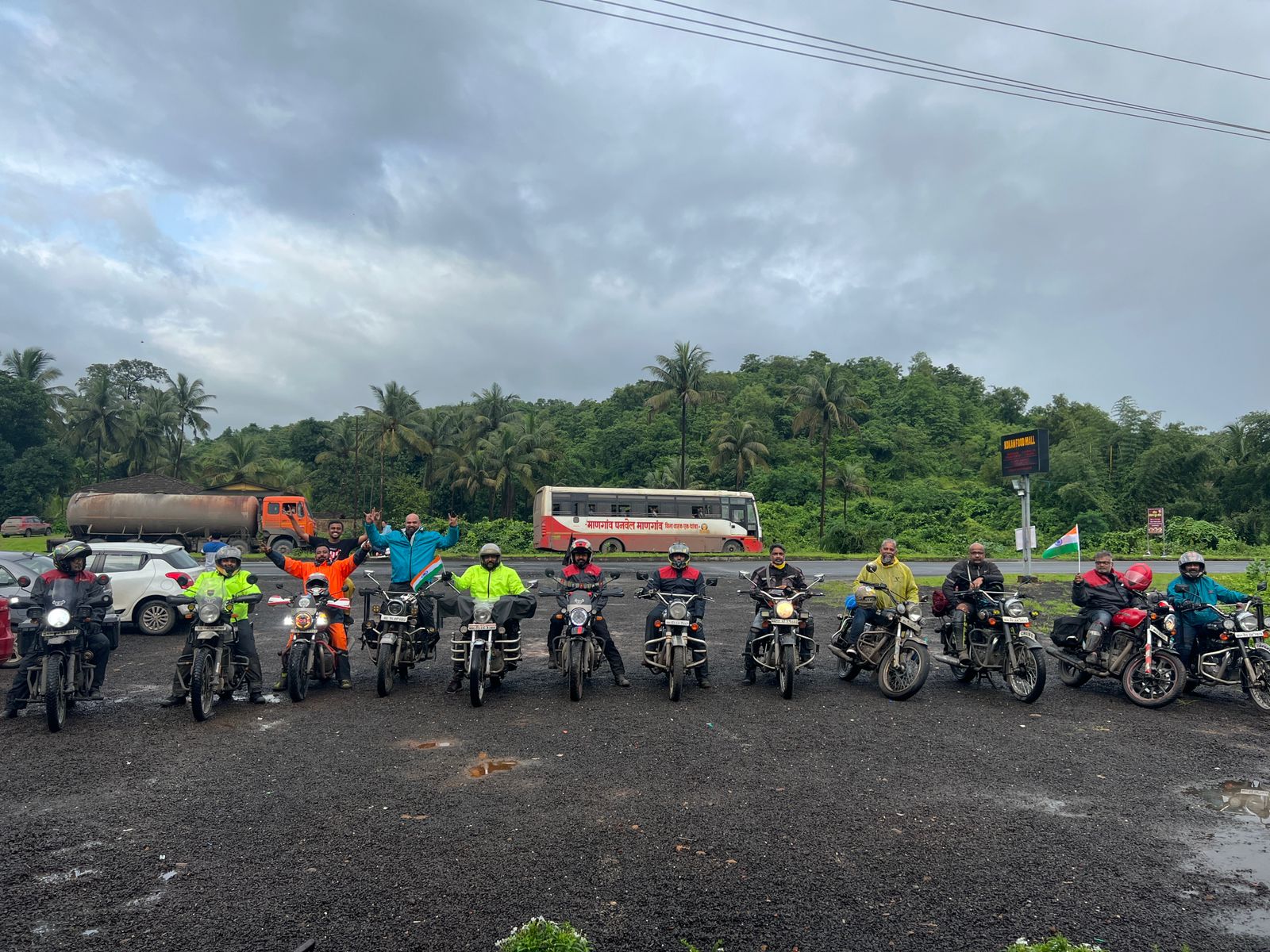 Enfield Bulls – United by a common passion for adventure.